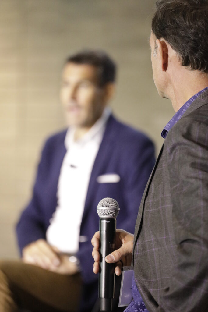 hlns_16A9591 - 1-DEGREE/Shift